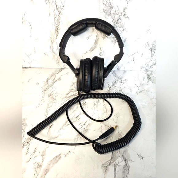 Sennheiser | Headphones | Sennheiser Hd 28 Pro Headphone Black | Poshmark
